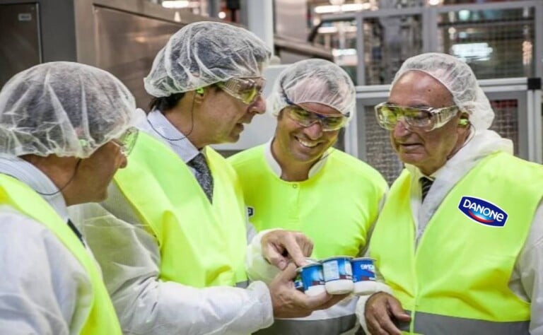 Danone contratará a 32 empleados para sus fábricas y almacenes | Empleo ...
